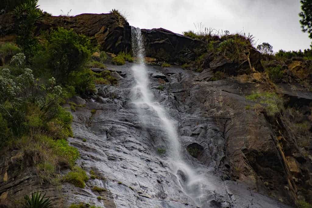 Bambarakanda Falls - Ceylon Pages