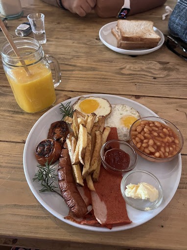 Cafe Noshers - Nuwara Eliya - Ceylon Pages