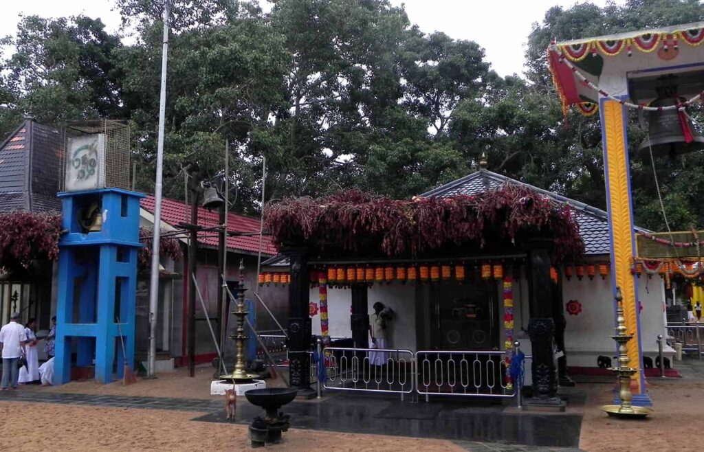 Ruhunu Maha Kataragama Dewalaya - Ceylon Pages