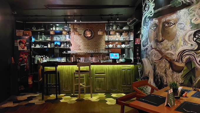 The Four Leafed Clover - Ceylon Pages